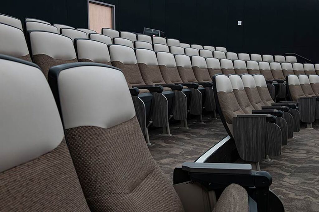 71.12.90.4 Signature planetarium chair