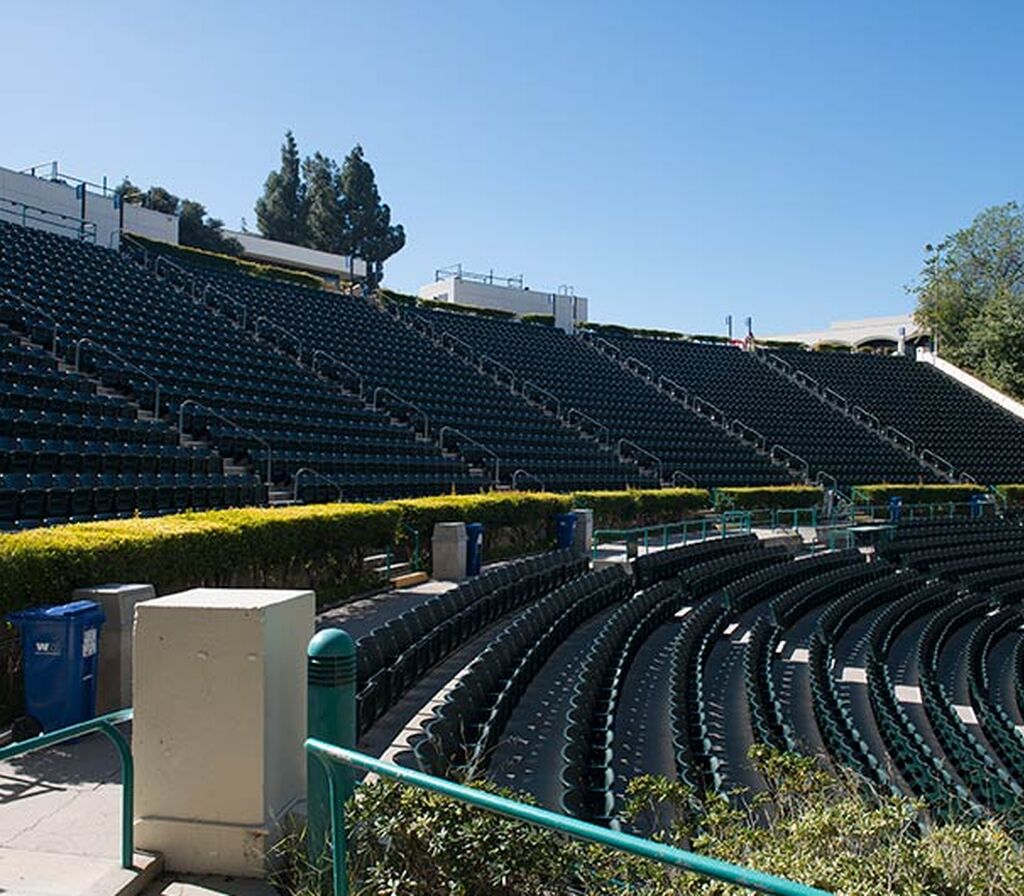 CalCoast amphitheater with model 130.45.35.35 Centurion outdoor…