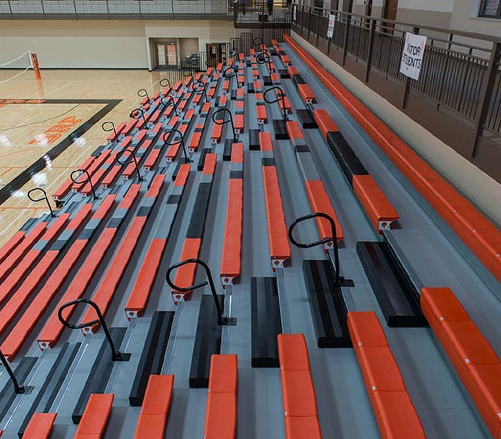 Worldwide leader for fixed and telescopic seating